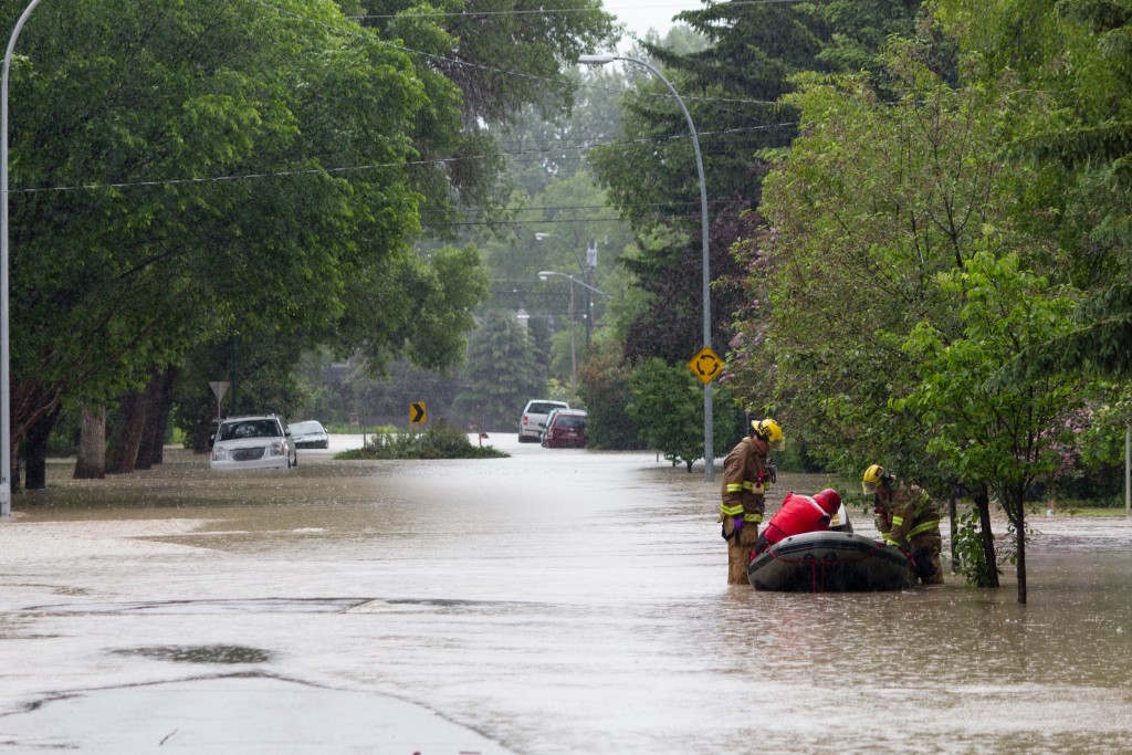Acclivity AssociatesFirst Responders execute search for flood victims ...
